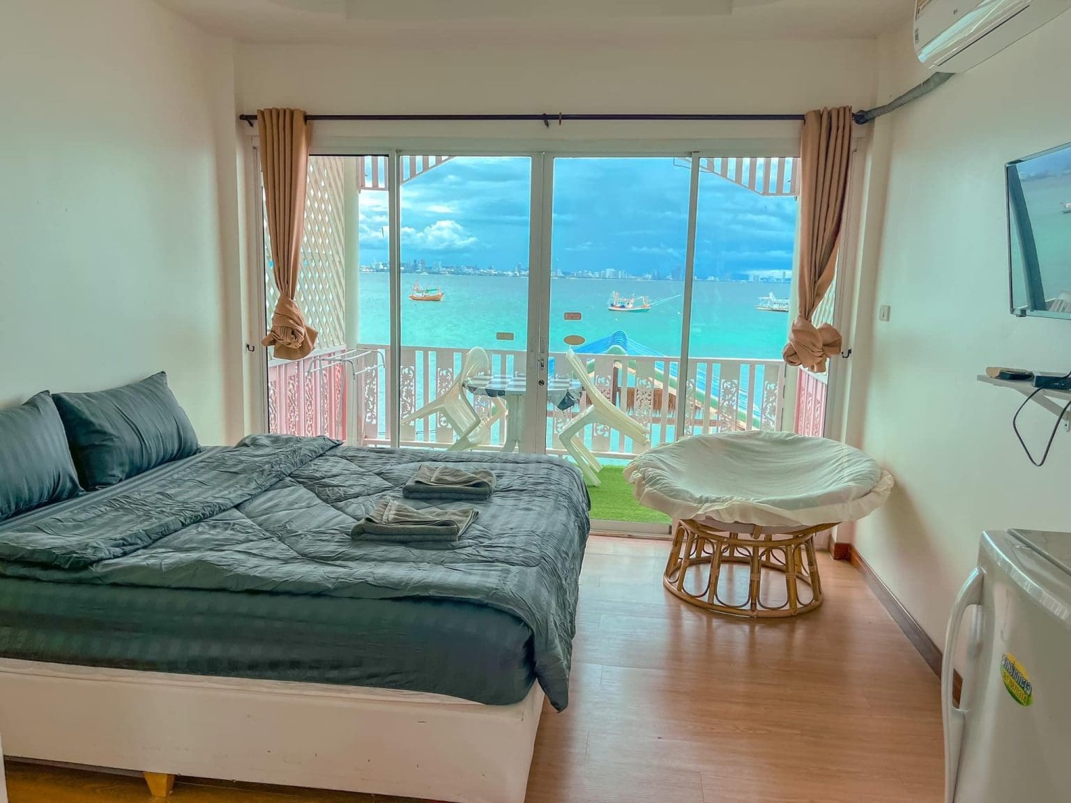 แลเล เกาะล้าน / Lae Lay Koh Larn - WHANJAI : WHANJAI